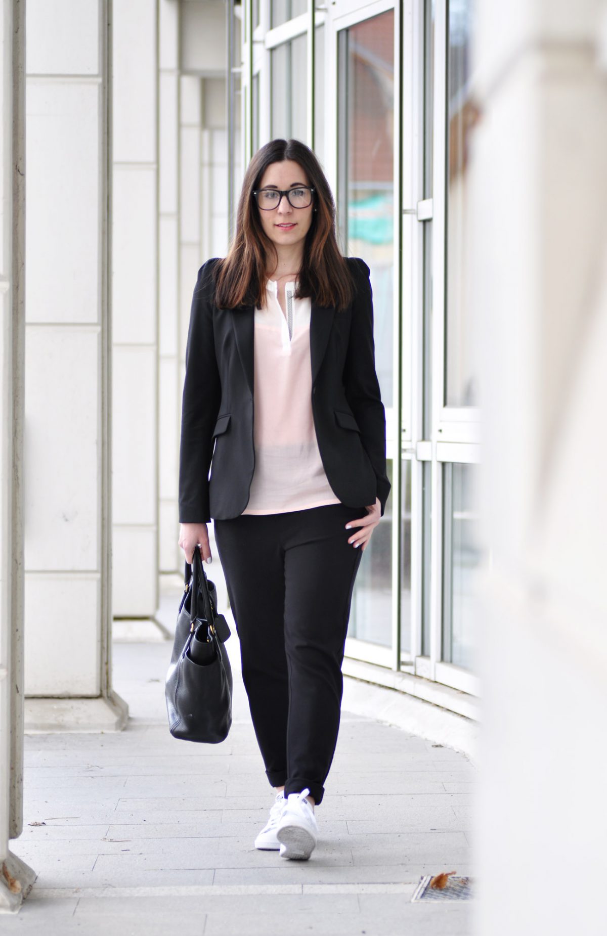 How to style: Business Chic – adidas Stan Smith Sneaker